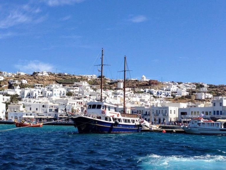 A Day in The Life: Shore Excursion Staff (Job Description) | The Crew ...